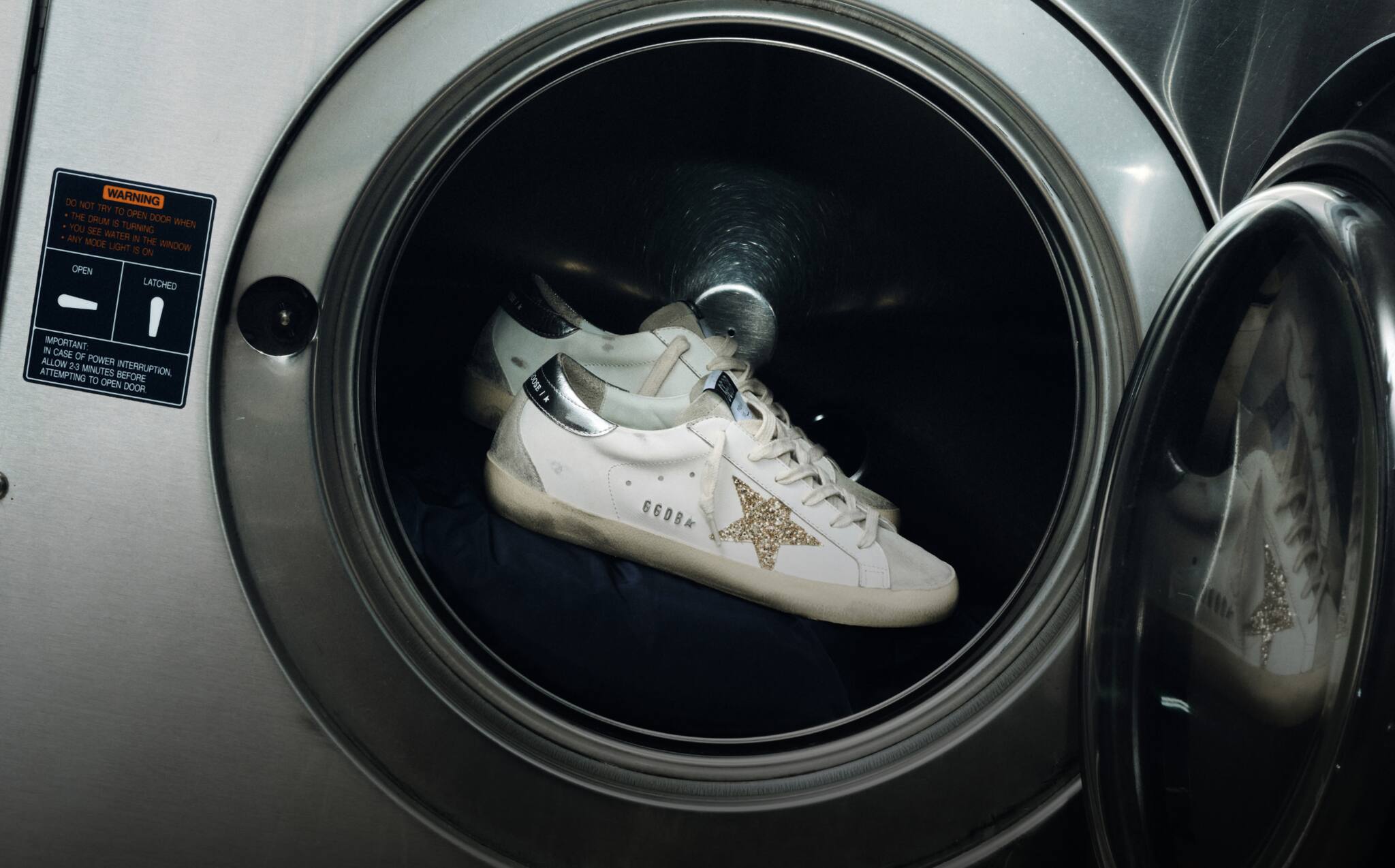 Golden Goose: sneakers and clothes for men and women