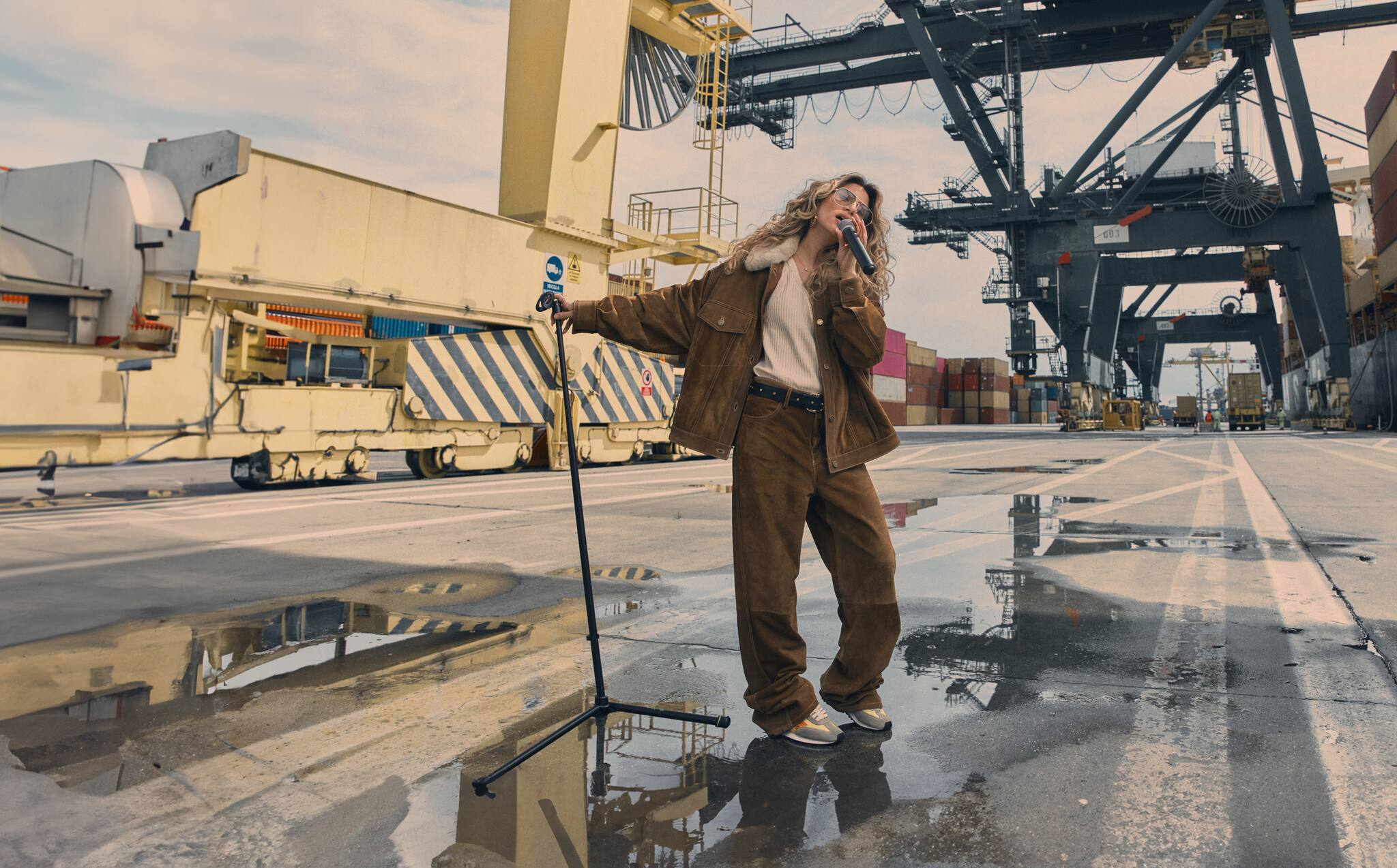 Golden Goose: sneakers and clothes for men and women