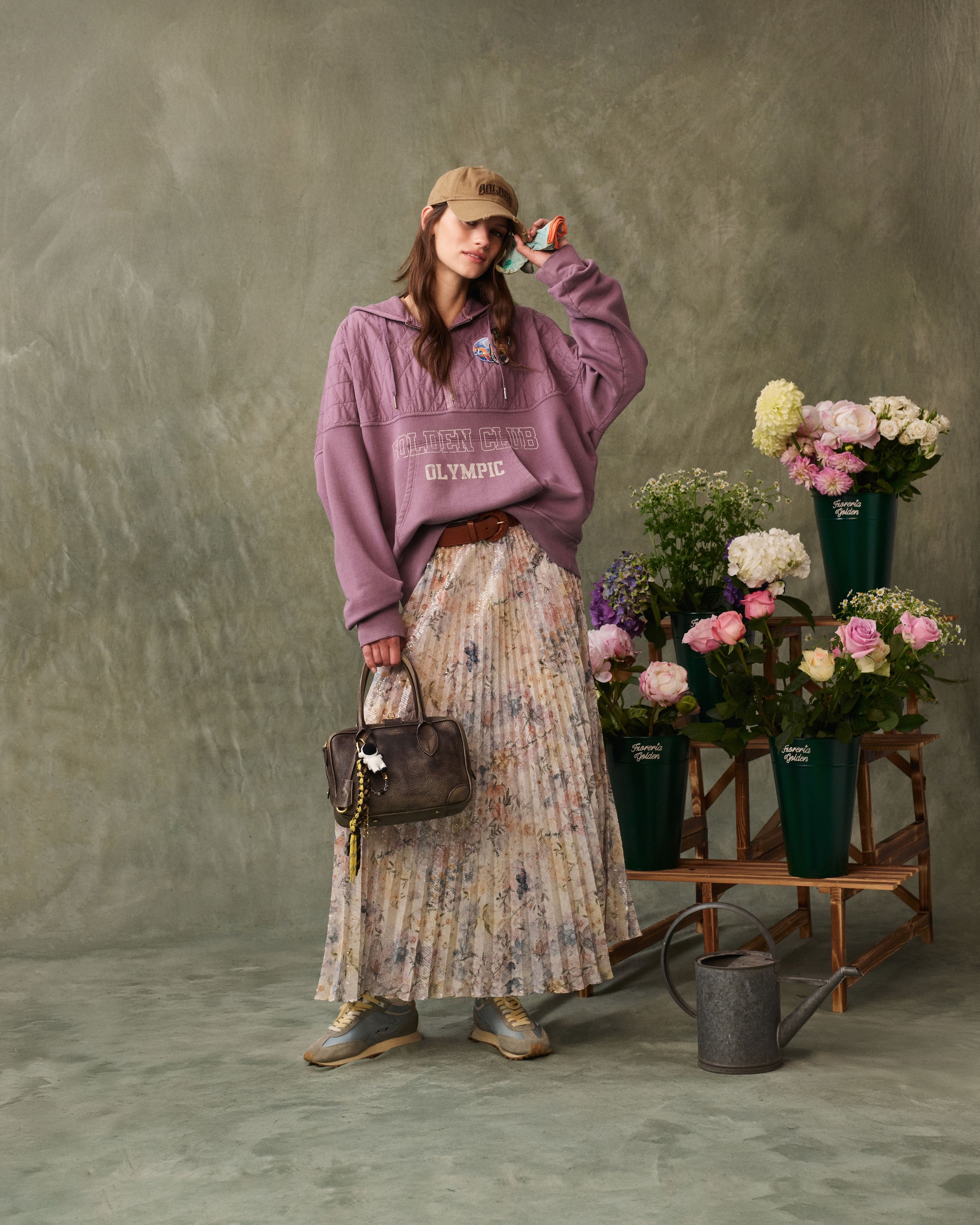 Golden Goose: sneakers and clothes for men and women