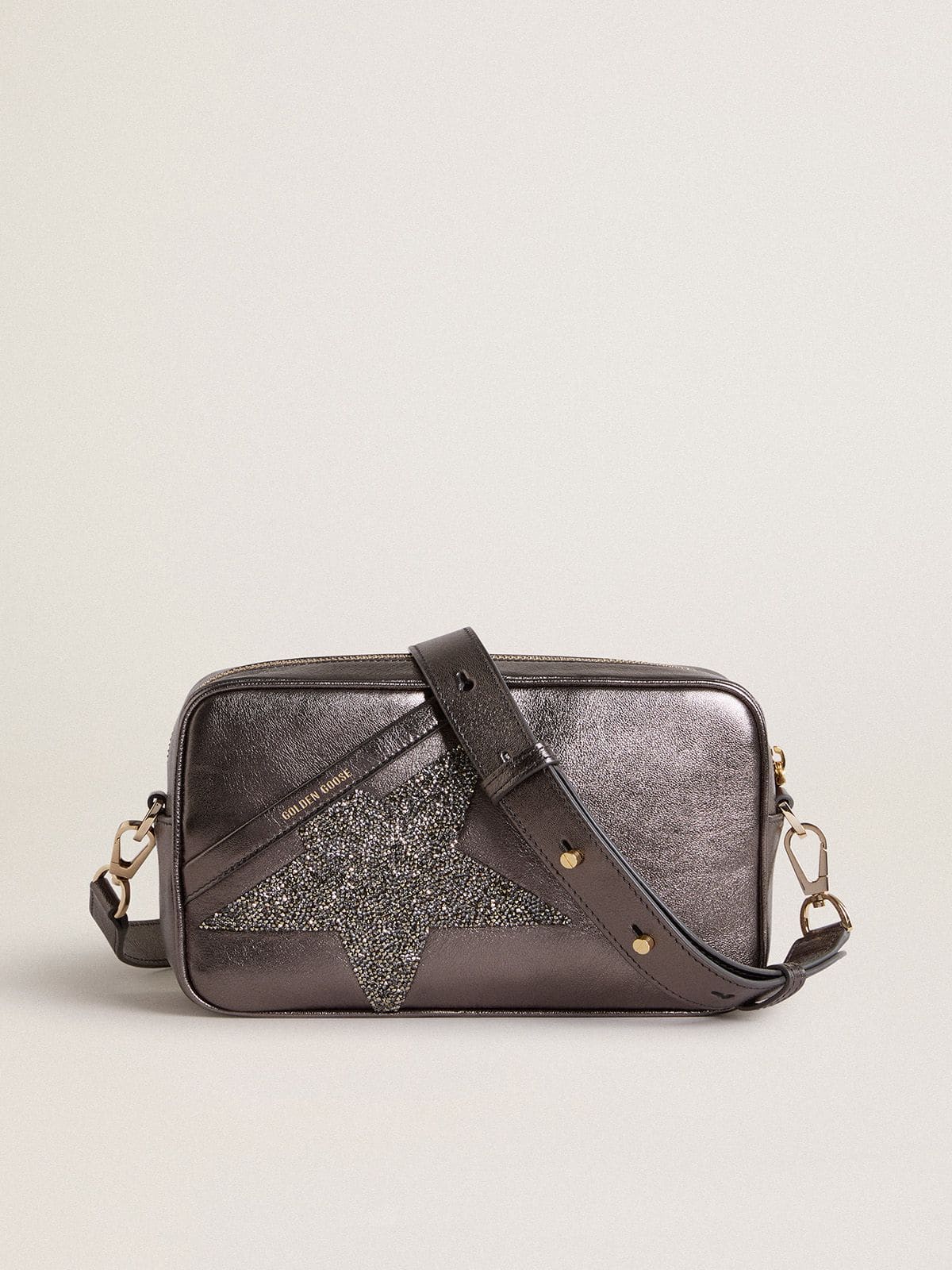 Golden goose bags store