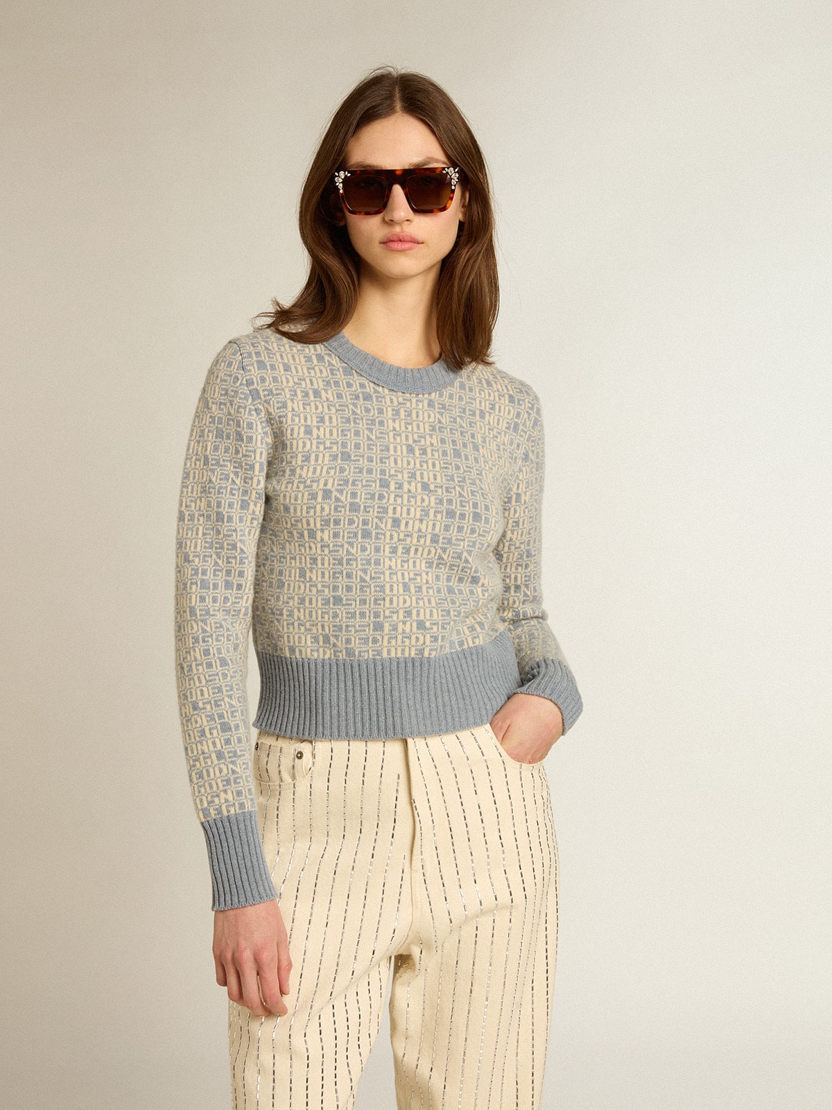 Cropped round-neck sweater with light blue jacquard lettering motif ...